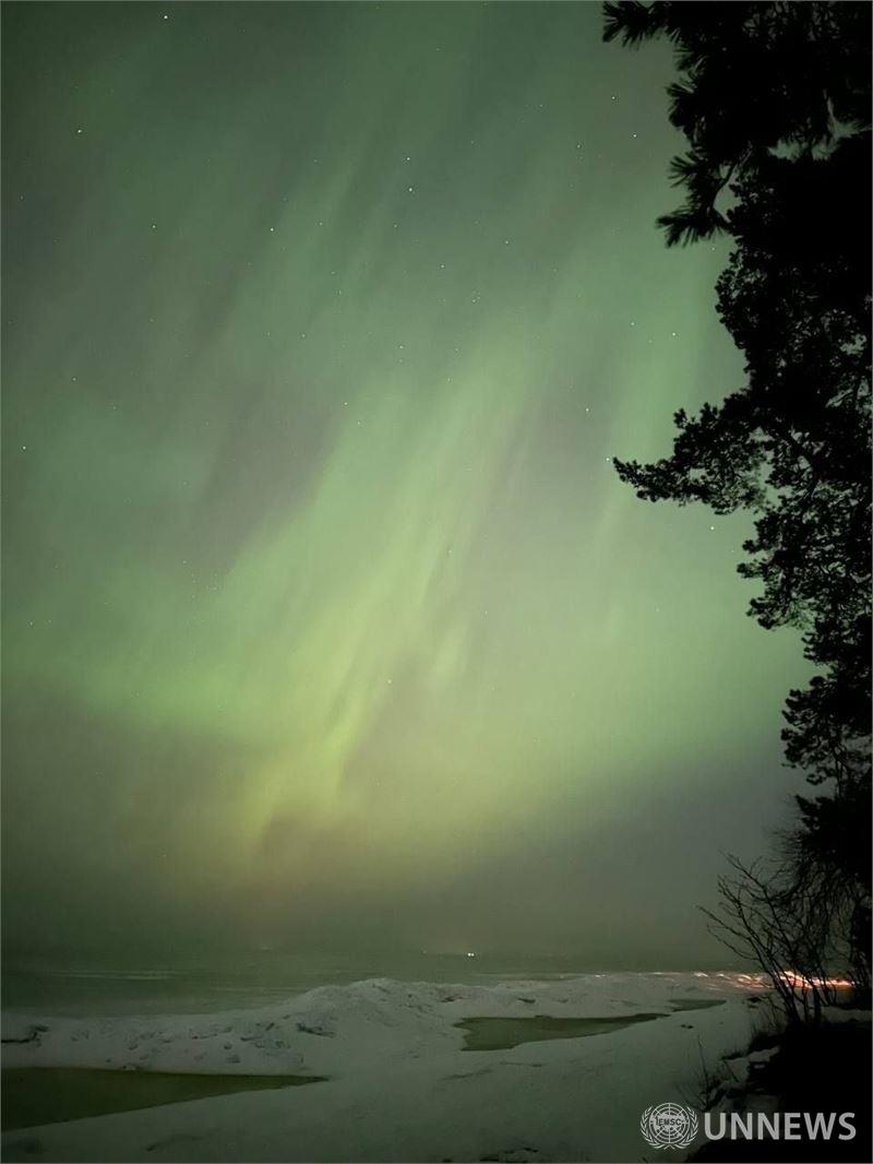 러시아 여러 지역의 밤하늘을 가로질러 춤추는 북극광 | UNnews 유엔뉴스 유엔신문